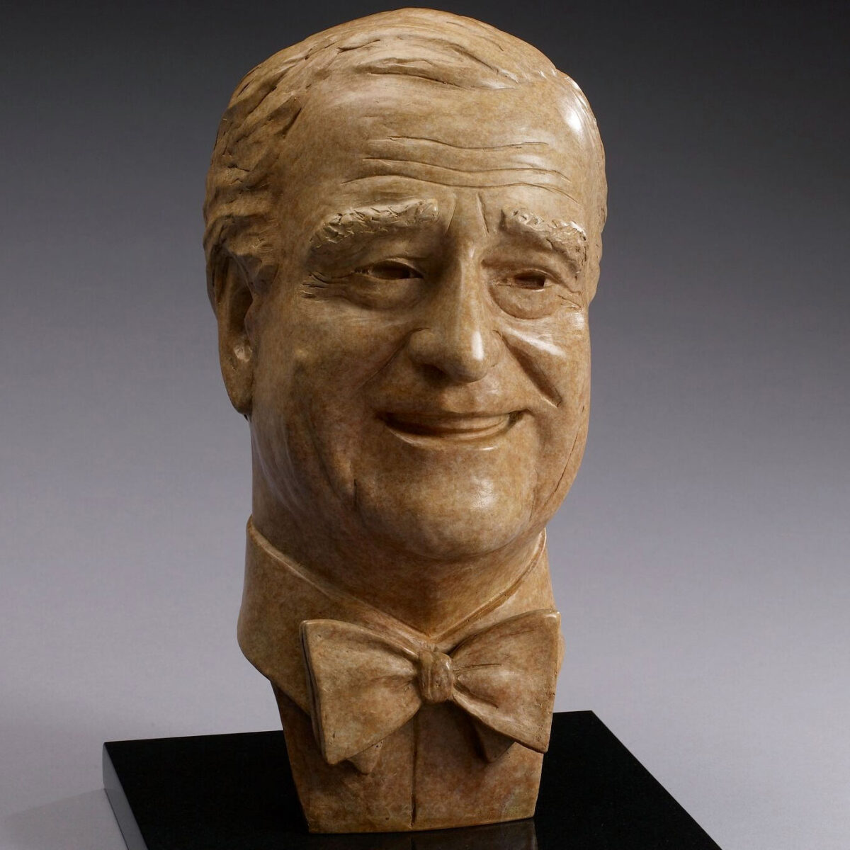 Sidney Frank Portrait – Mike Leckie Sculpture